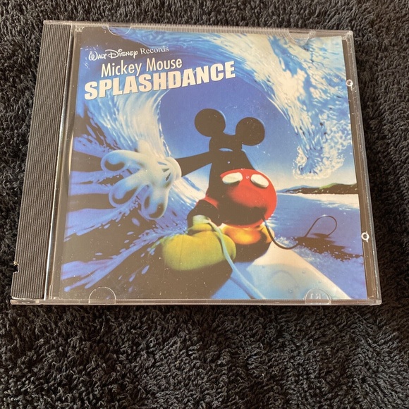 Mickey Mouse Splash Dance